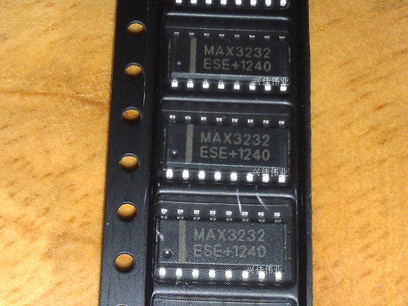 MAX3232 MAX3232ESE SOP16 RS-232 Transceivers – Inkocean Technologies